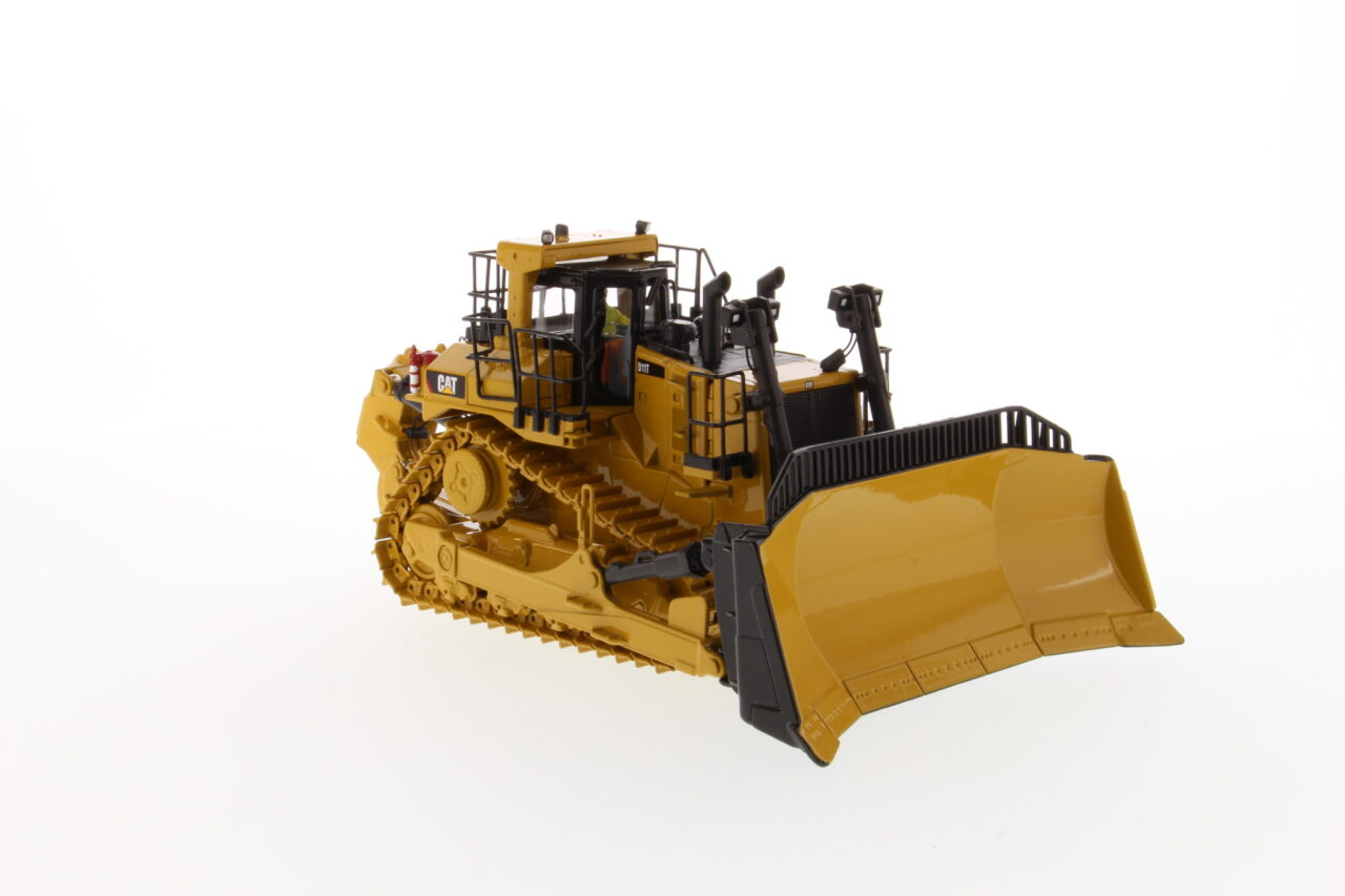 1:50 Cat® D11T Track Type Tractor | Diecast Masters
