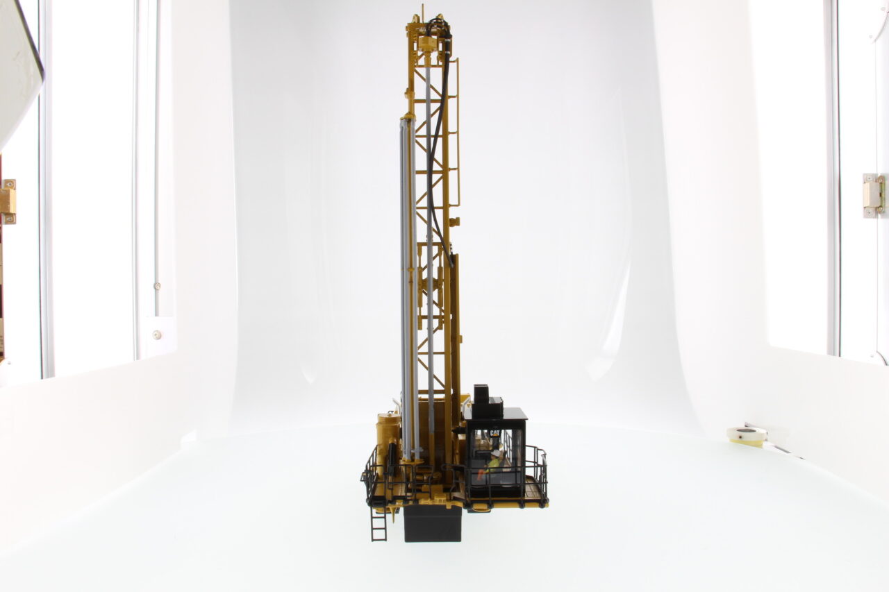 1:50 Cat MD6250 Rotary Blasthole Drill | Diecast Masters